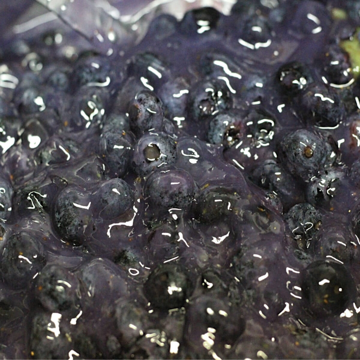 Delicious and easy canning blueberry pie filling (Ball recipe ...