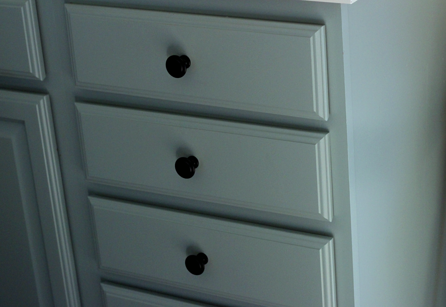 Total kitchen makeover using Heirloom Traditions all-in-one cabinet ...